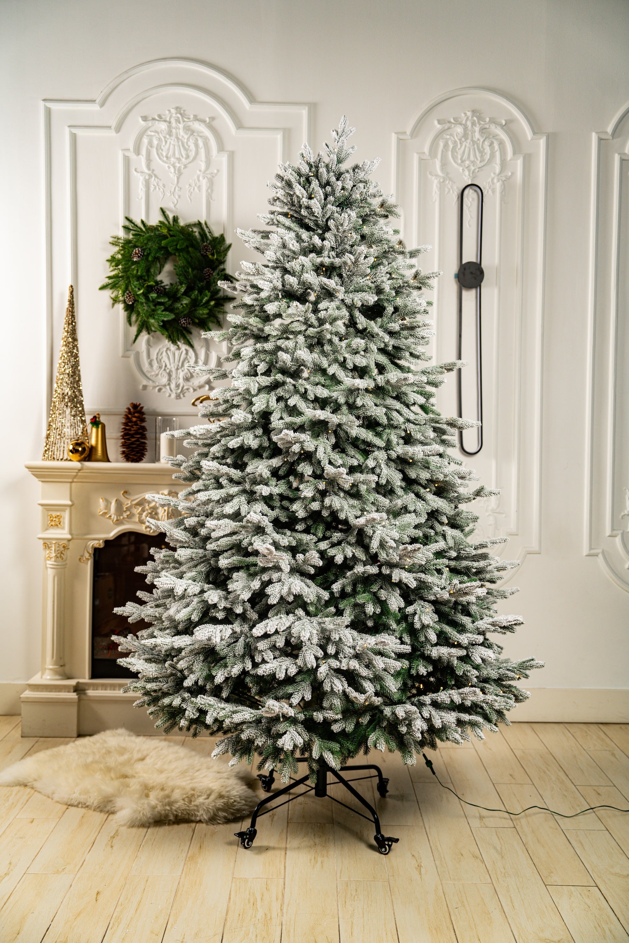 BALMANN FROSTED™ – Luxury Artificial Christmas Tree in Dubai – Balmann Tree